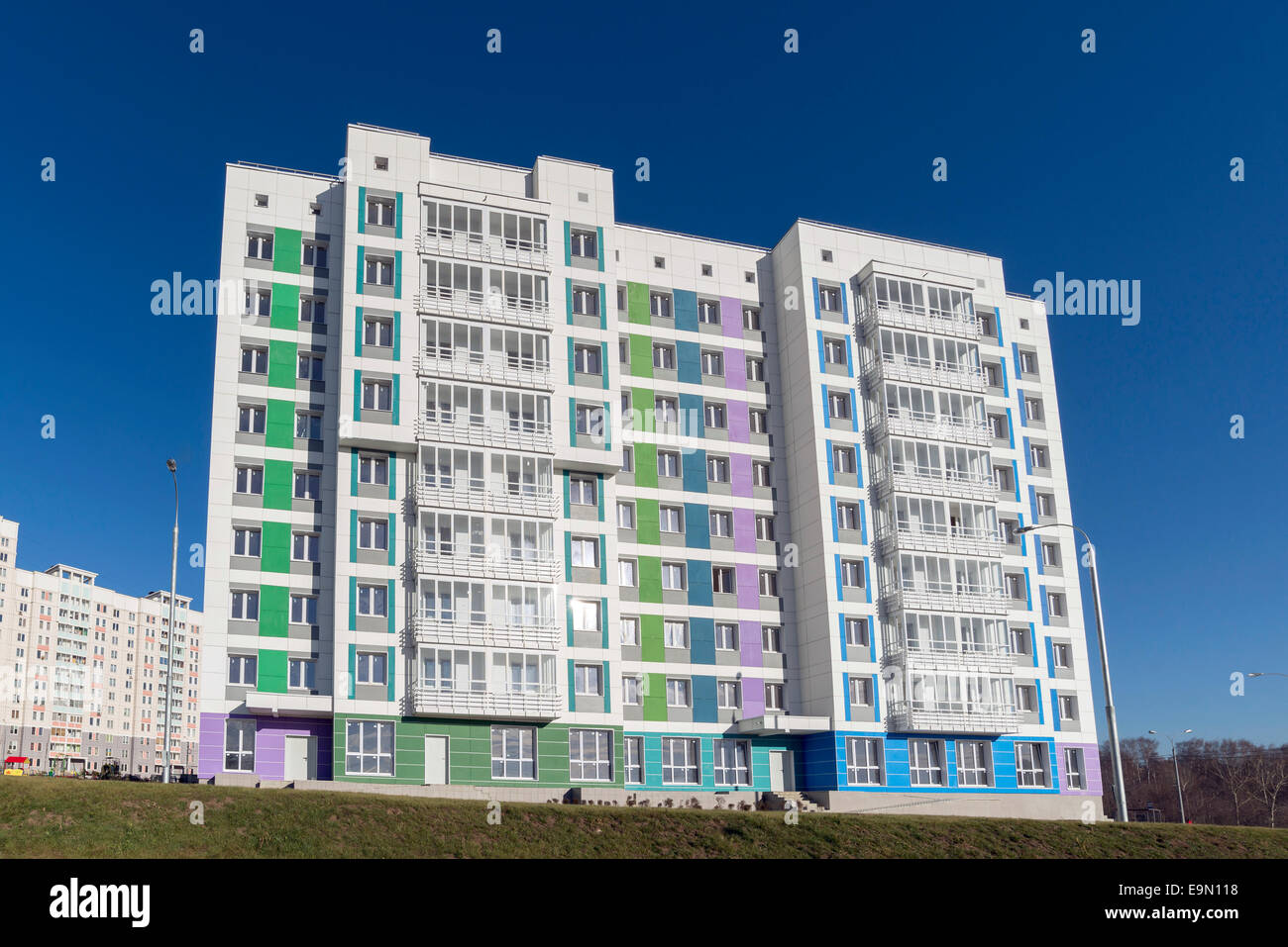 Tall residential complex hi-res stock photography and images - Alamy