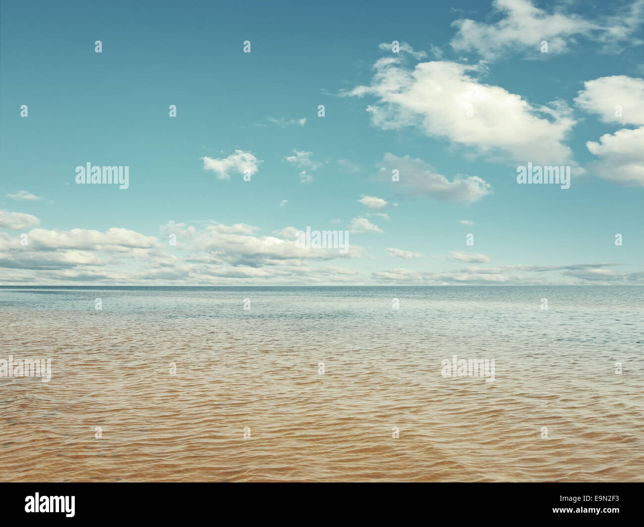 Aqua horizon hi-res stock photography and images - Alamy