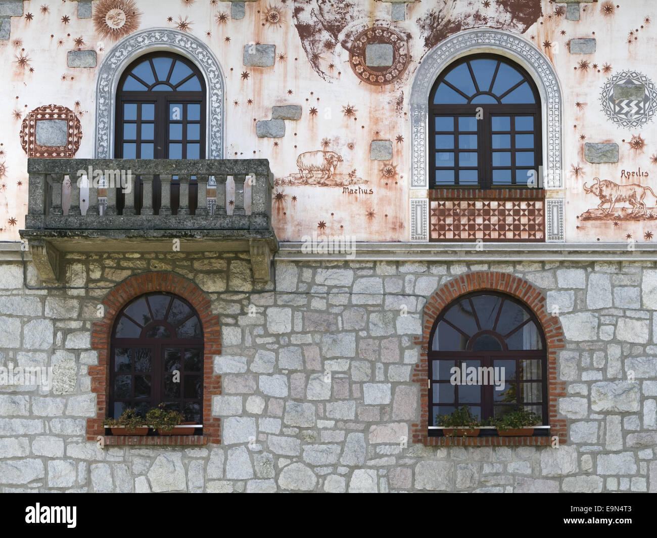facade with windows Stock Photo - Alamy