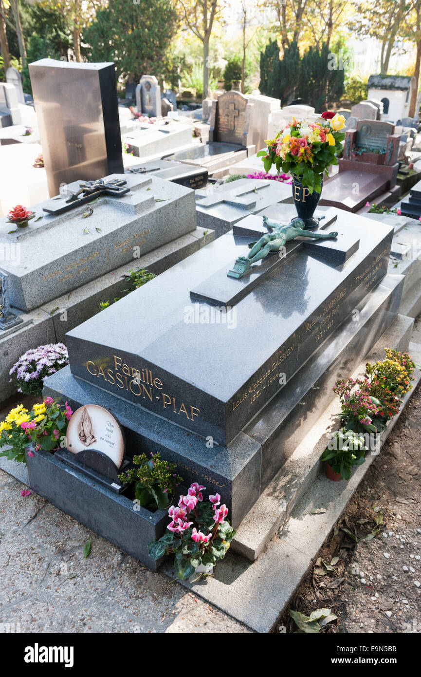 Edith Piaf grave site - family grave in Père Lachaise cemetery Paris ...