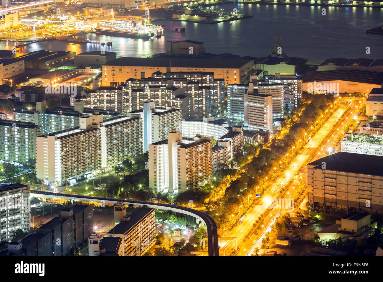 Osaka skyline hi-res stock photography and images - Alamy