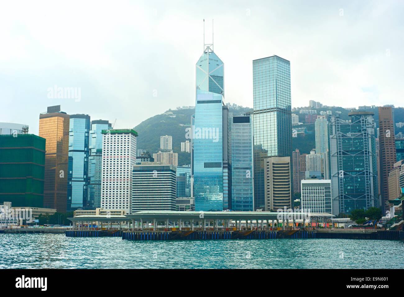 The center hong kong hi-res stock photography and images - Alamy