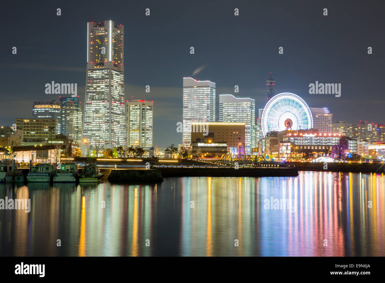 Yokohama Skyline building Stock Photo - Alamy