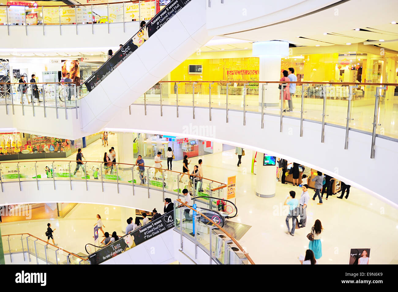 Central world shopping center hi-res stock photography and images - Alamy