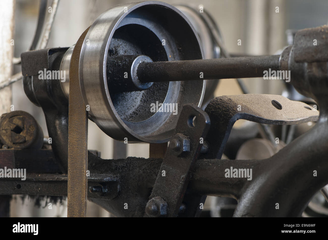 Transmission belt hi-res stock photography and images - Alamy