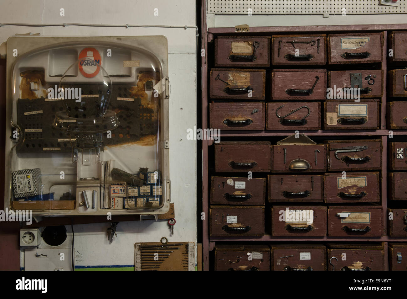 Hardware shop counter hi-res stock photography and images - Alamy