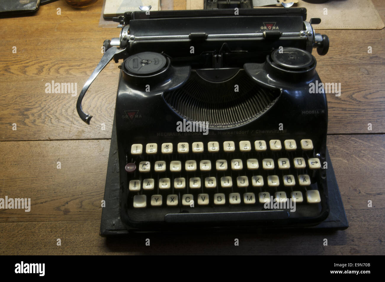 Mechanically Typewriter Stock Photos & Mechanically Typewriter Stock ...