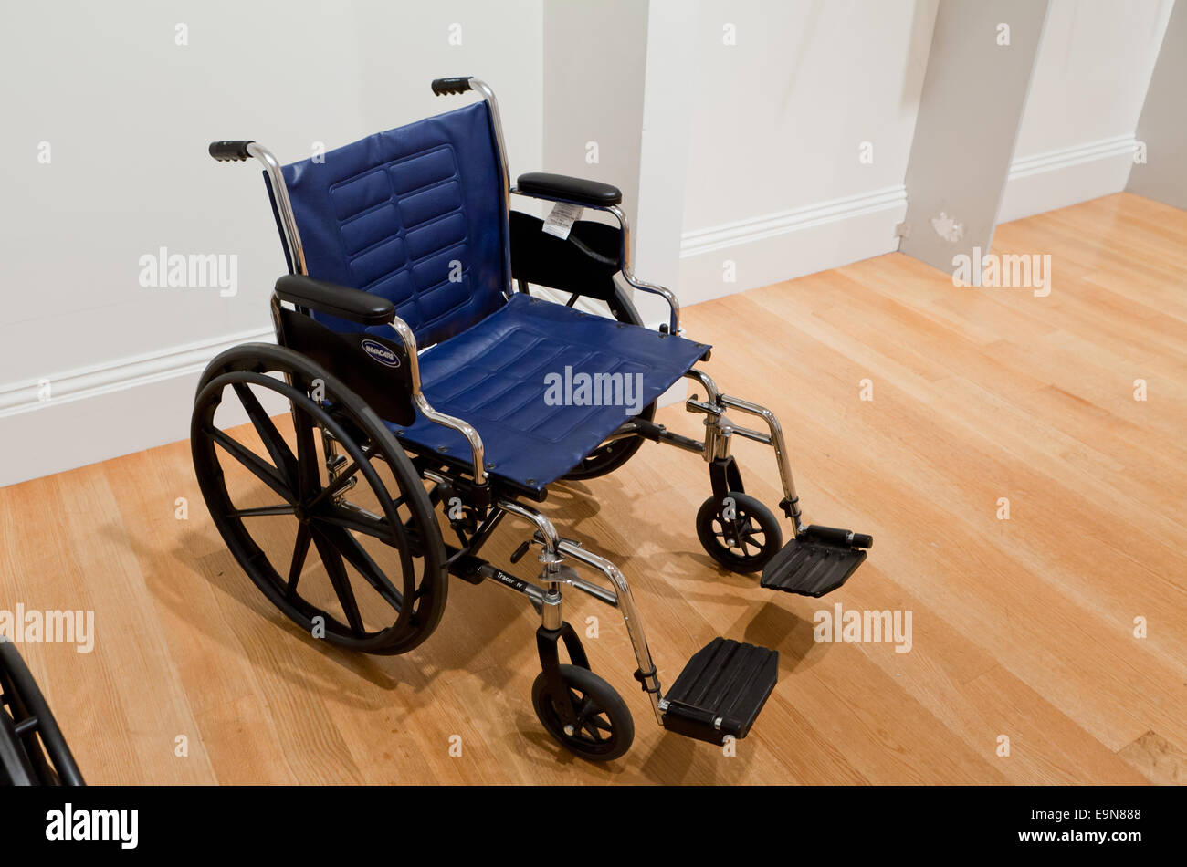Empty wheelchair hi-res stock photography and images - Alamy