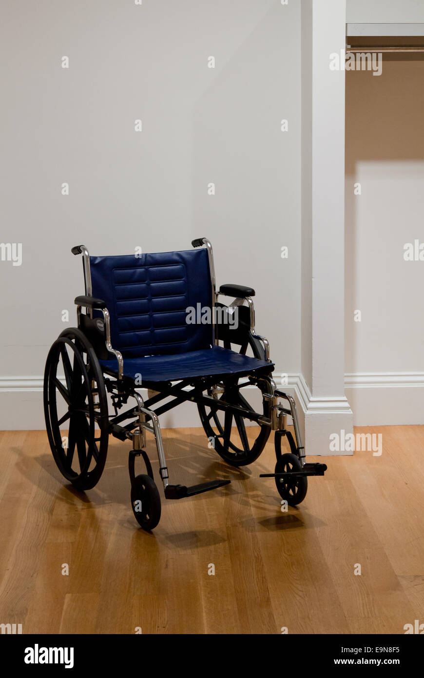 Empty wheelchair hi-res stock photography and images - Alamy