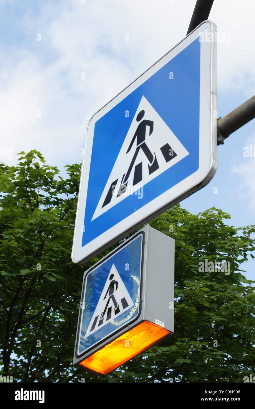 Sign pedestrian crossing Stock Photo - Alamy