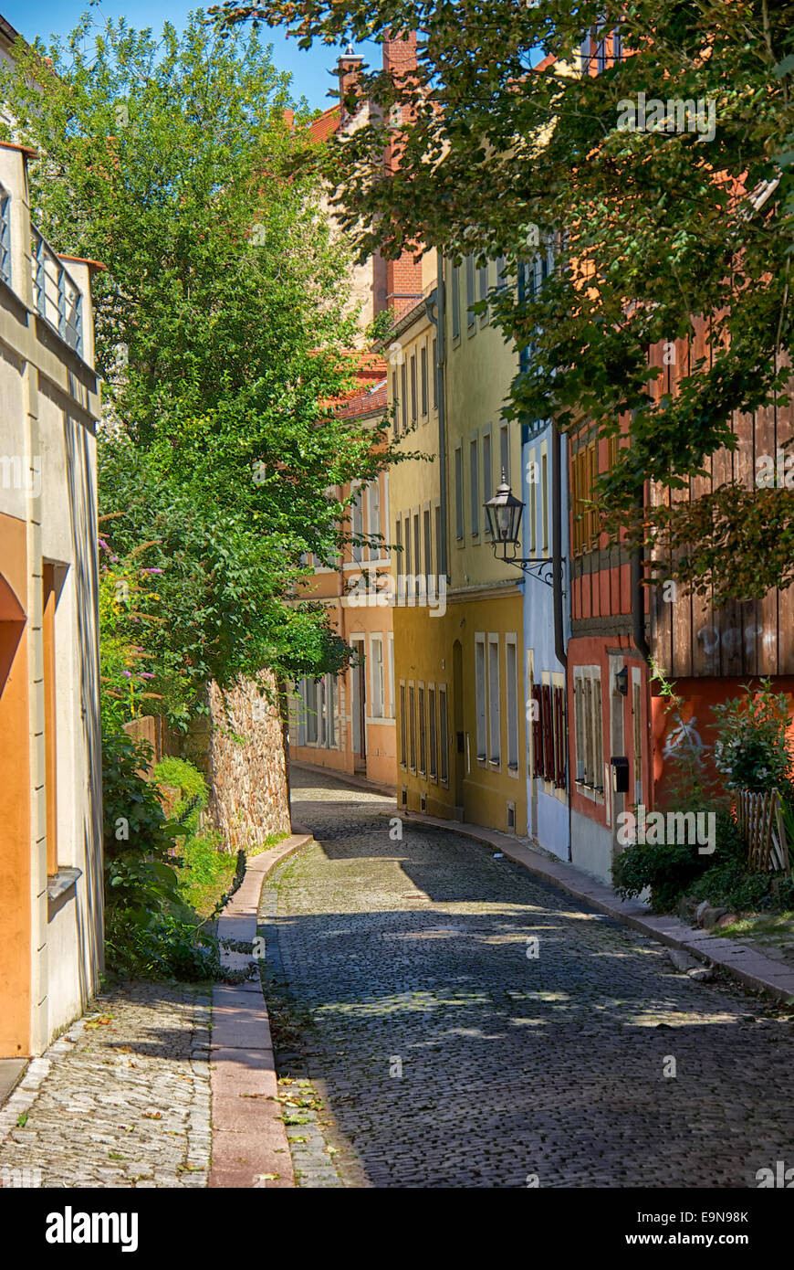 Old street hi-res stock photography and images - Alamy