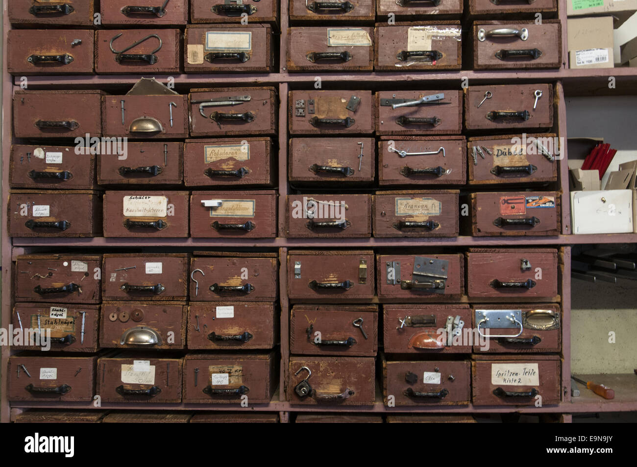 Hardware counter hi-res stock photography and images - Alamy