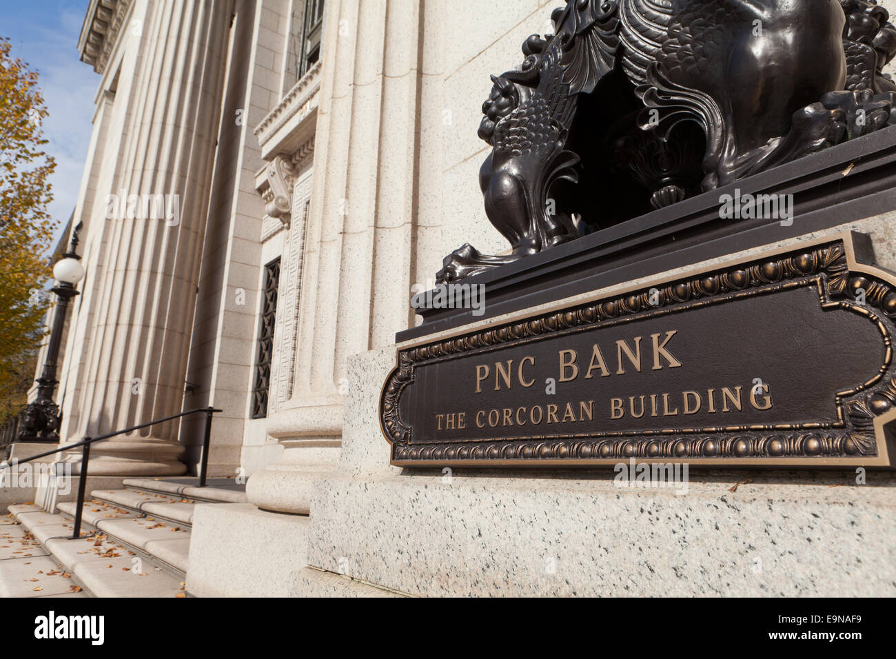 PNC bank - Washington, DC USA Stock Photo - Alamy