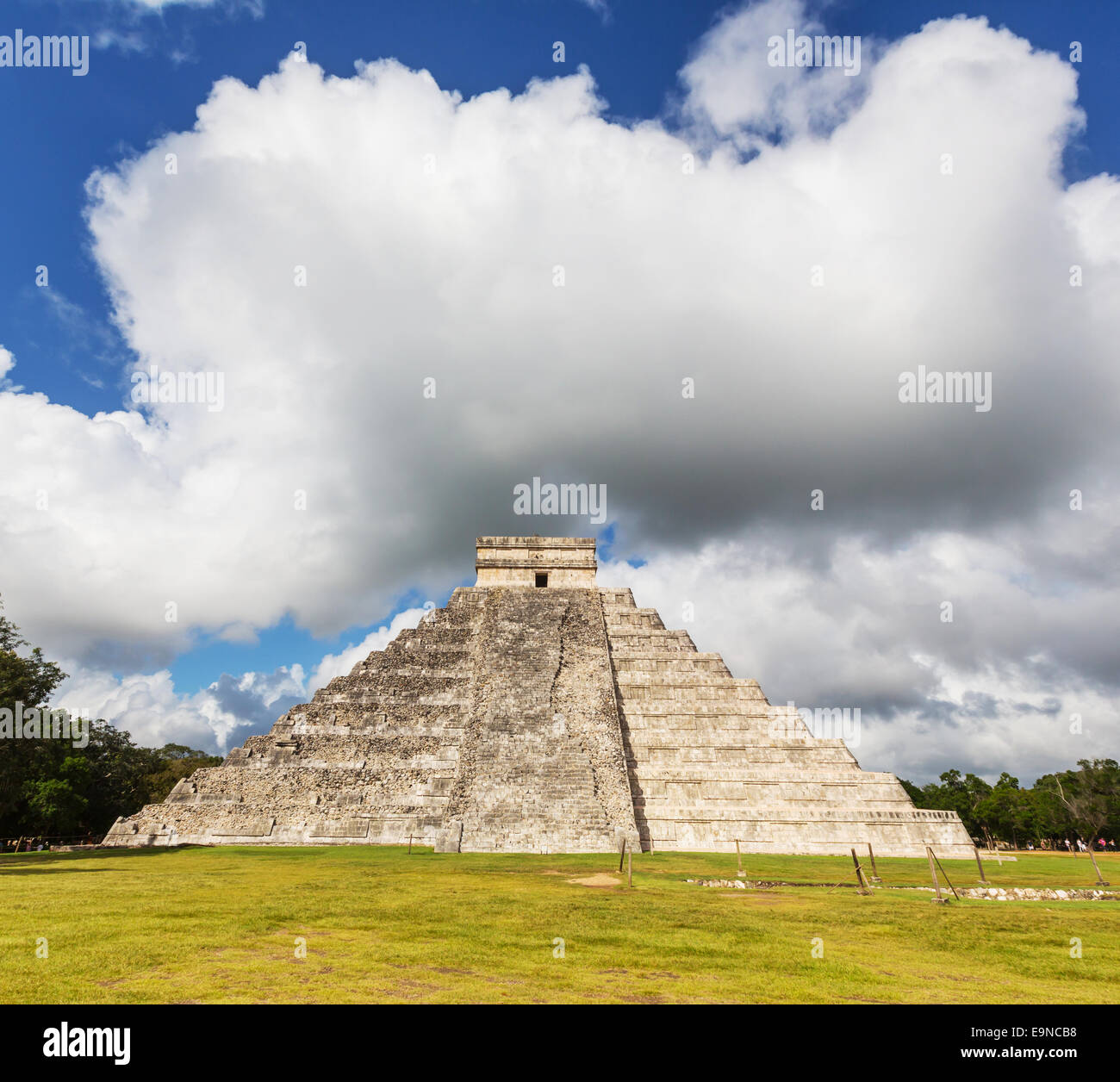 Pyramid in Mexico Stock Photo - Alamy