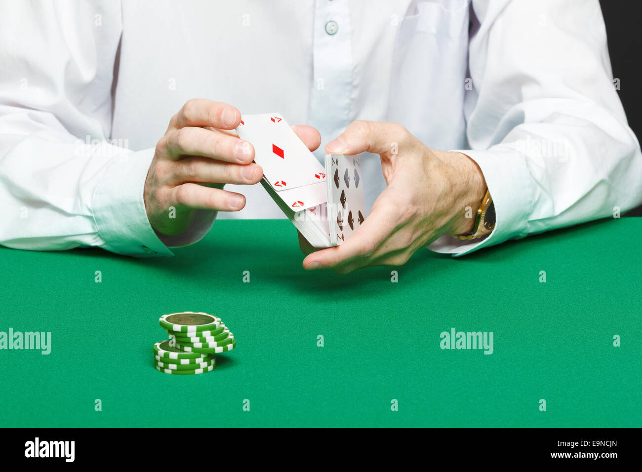 Gambler hand hi-res stock photography and images - Alamy