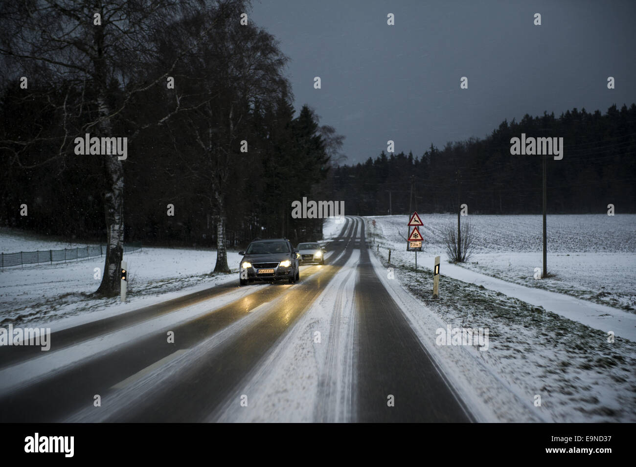 Wintry horizontal hi-res stock photography and images - Alamy