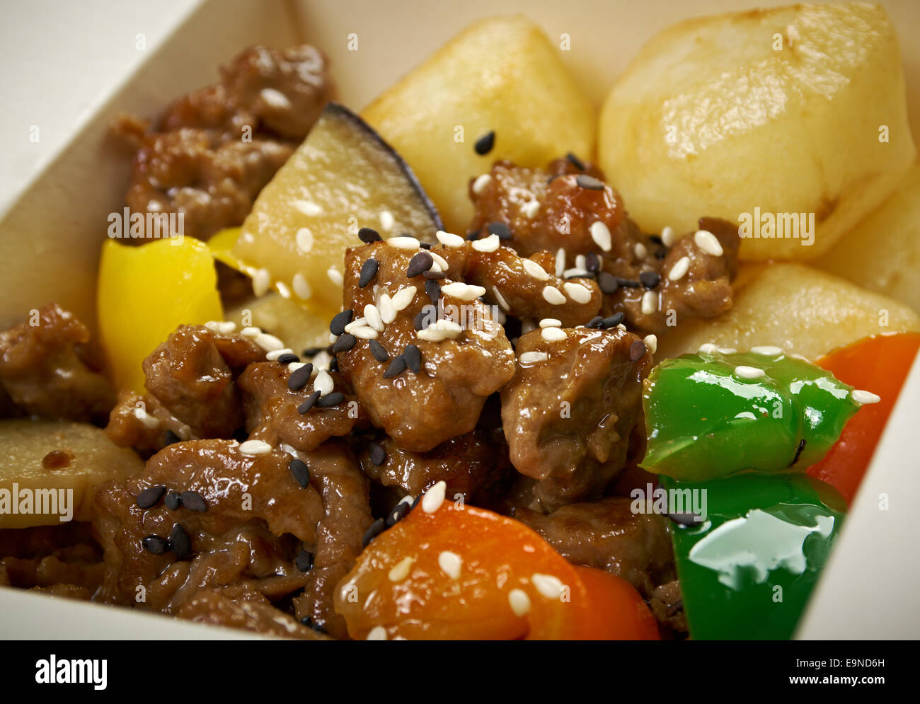 take-out food - Beef slice and potato Stock Photo - Alamy