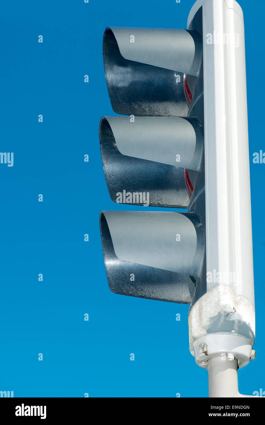 Amber traffic light hi-res stock photography and images - Alamy