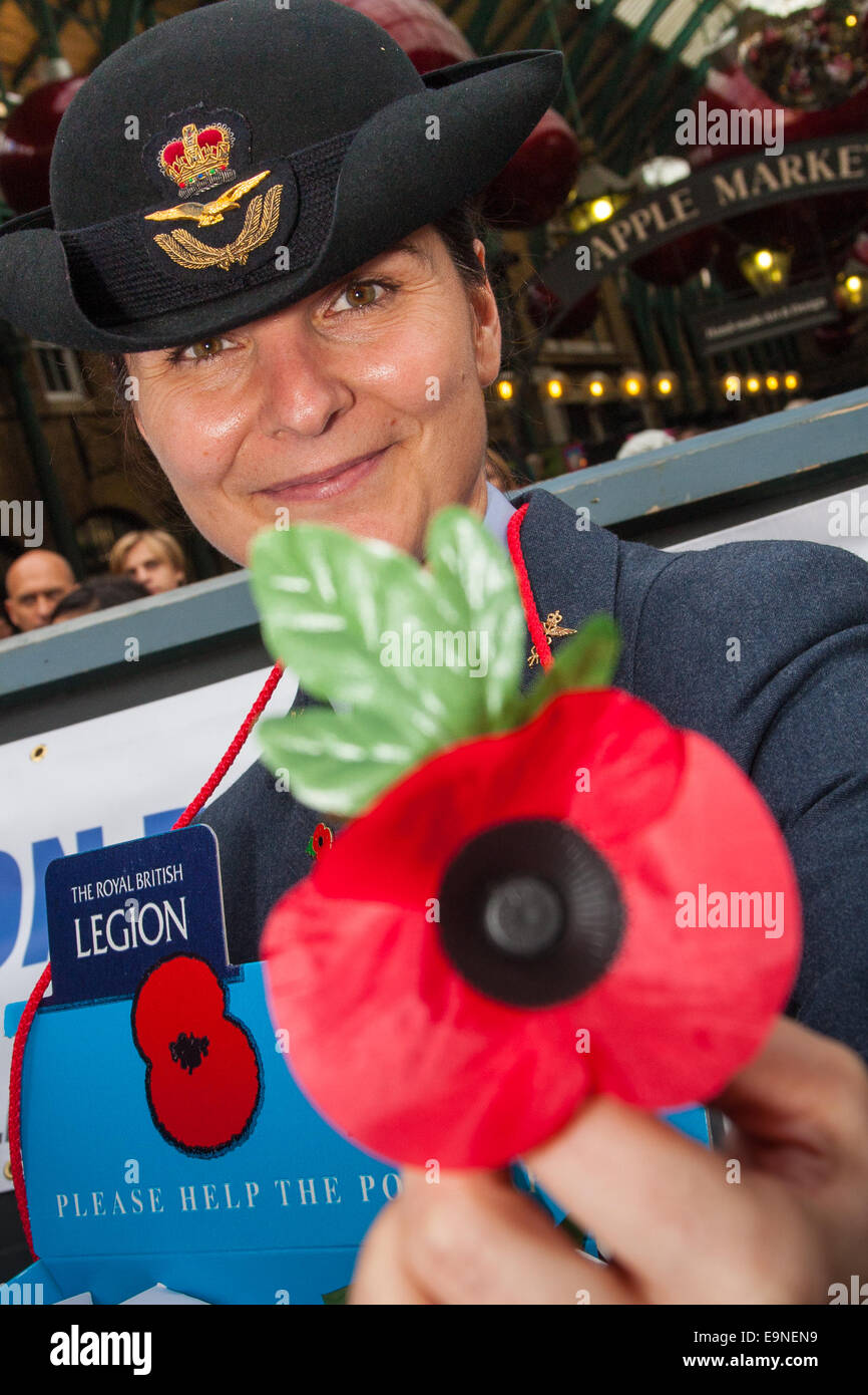 British tenor singers hi-res stock photography and images - Alamy