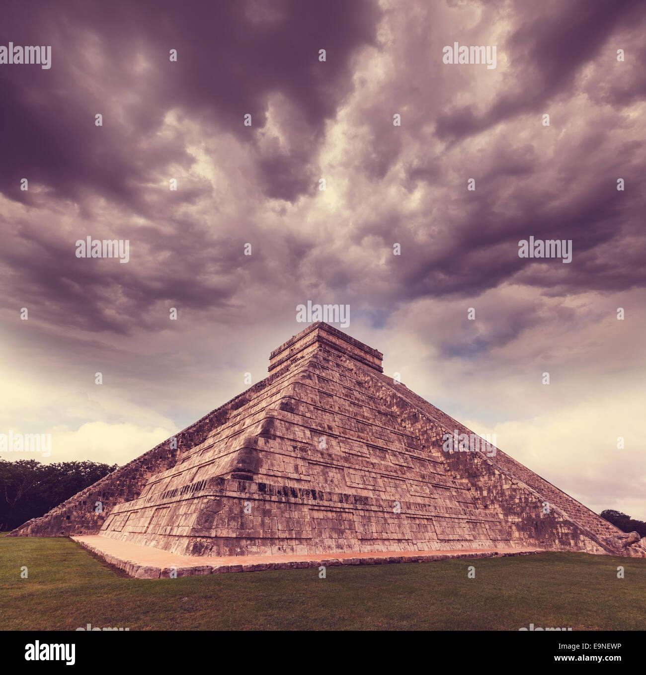 Pyramid in Mexico Stock Photo - Alamy