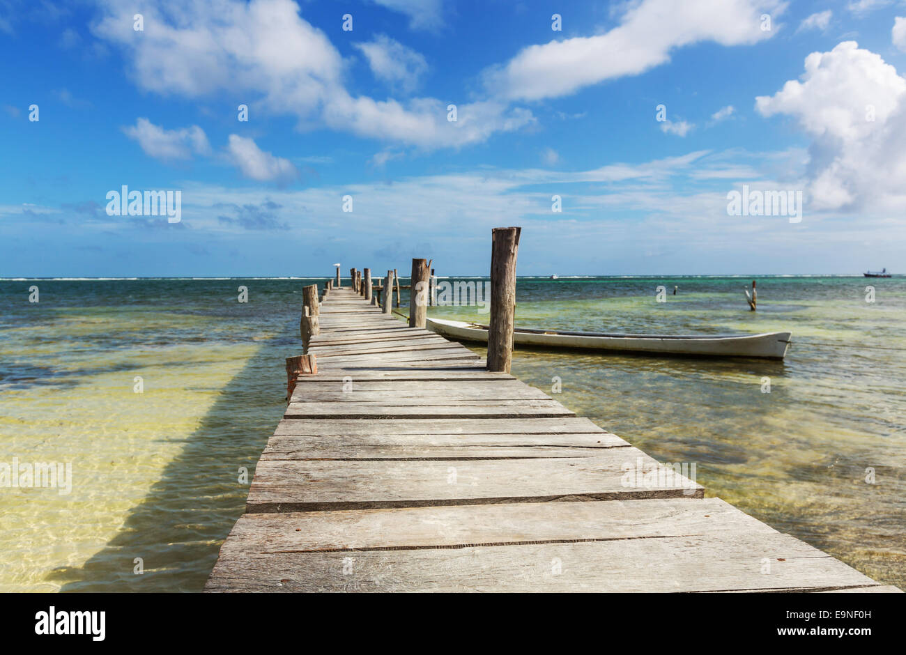 Boardwalk on beach Stock Photo - Alamy
