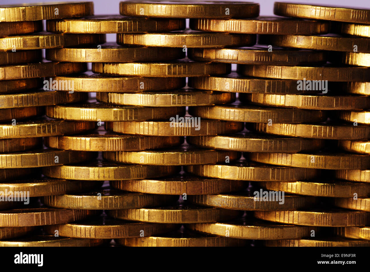 Yellow coins texture hi-res stock photography and images - Alamy