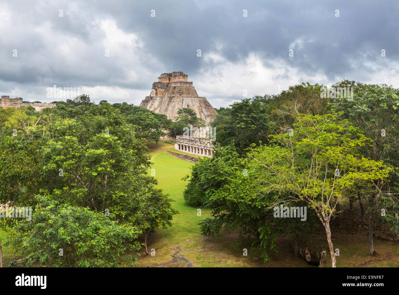 Uxmal pyramid hi-res stock photography and images - Alamy