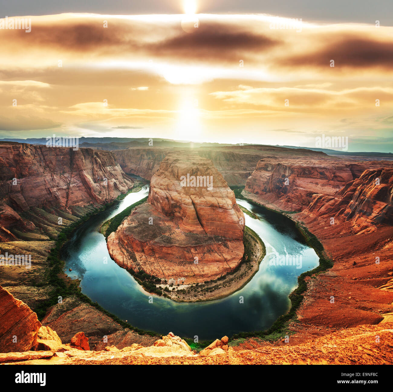 Horseshoe drive hi-res stock photography and images - Alamy