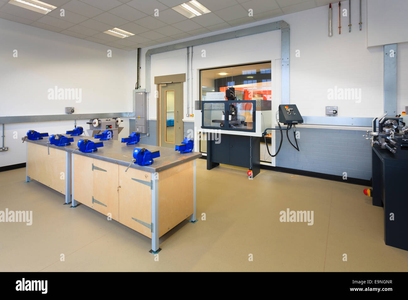 Engineering workshop hi-res stock photography and images - Alamy