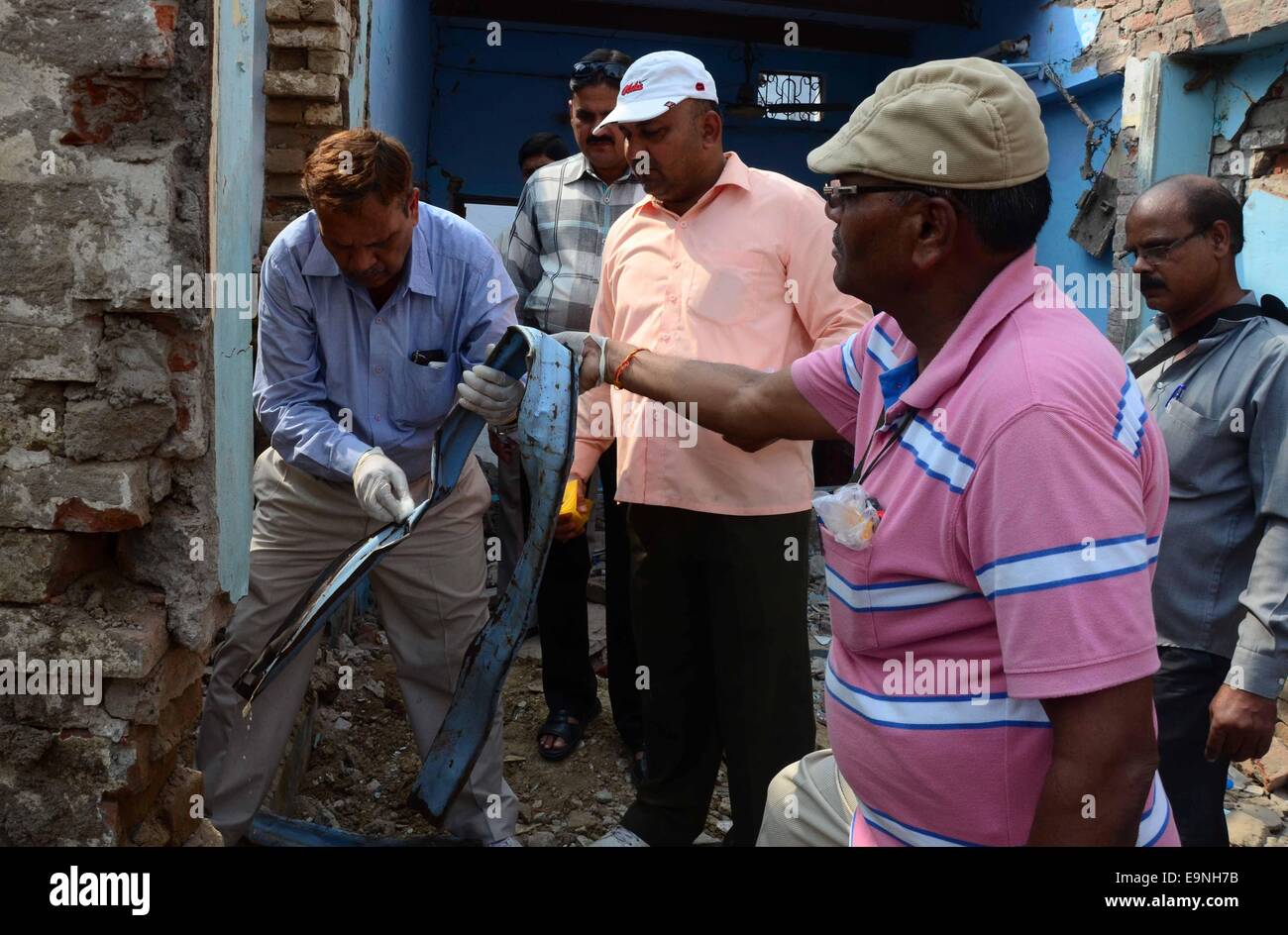 Allahabad, India. 30th october, 2014. Anti-Terrorist Squad (ATS) and ...