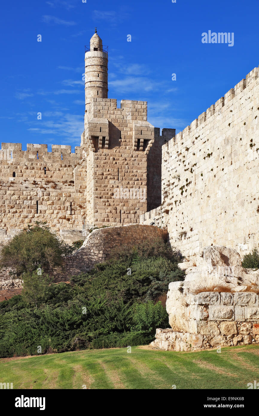 The ancient walls and Tower of David Stock Photo - Alamy