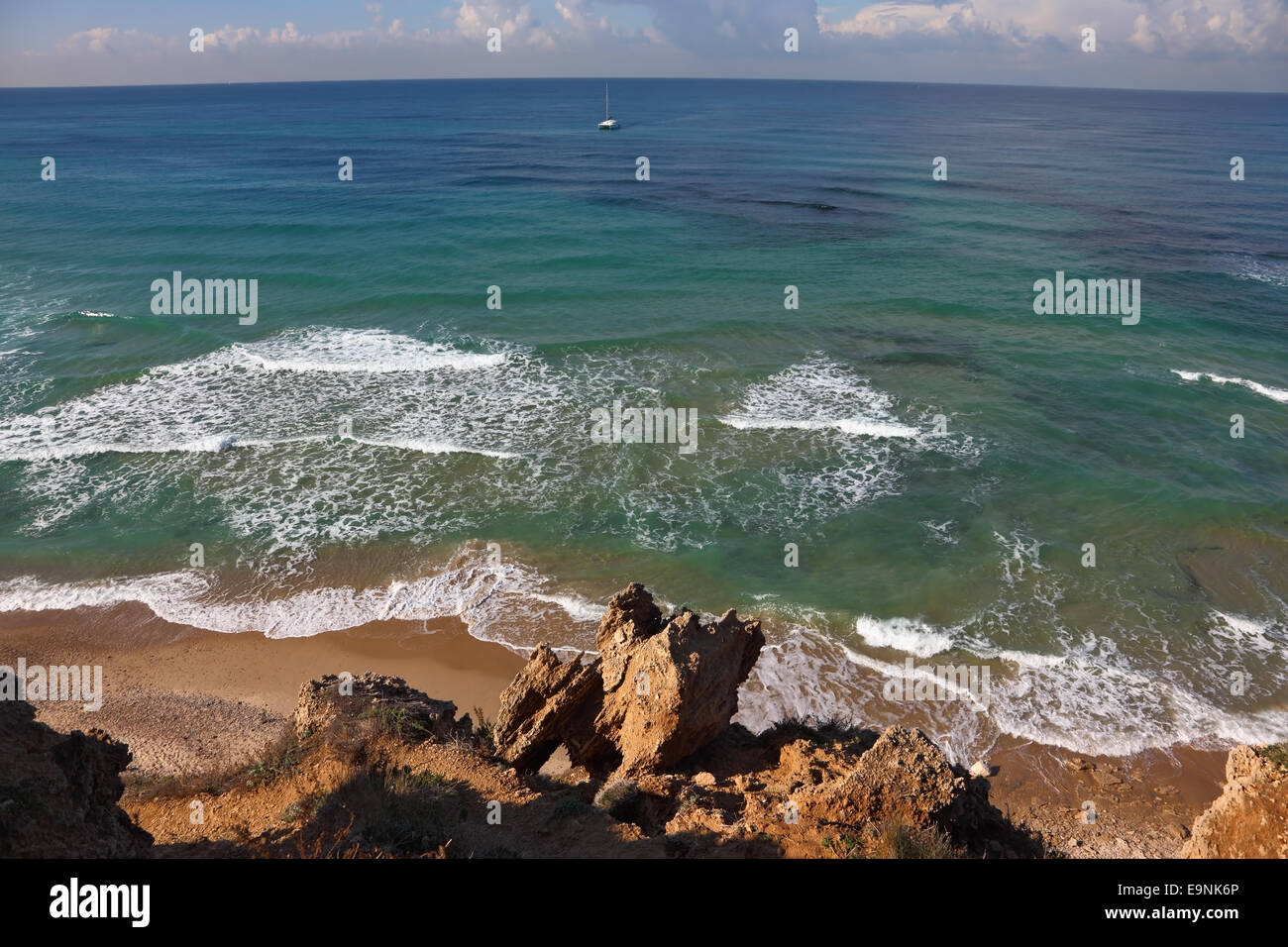 Midday sea hi-res stock photography and images - Alamy