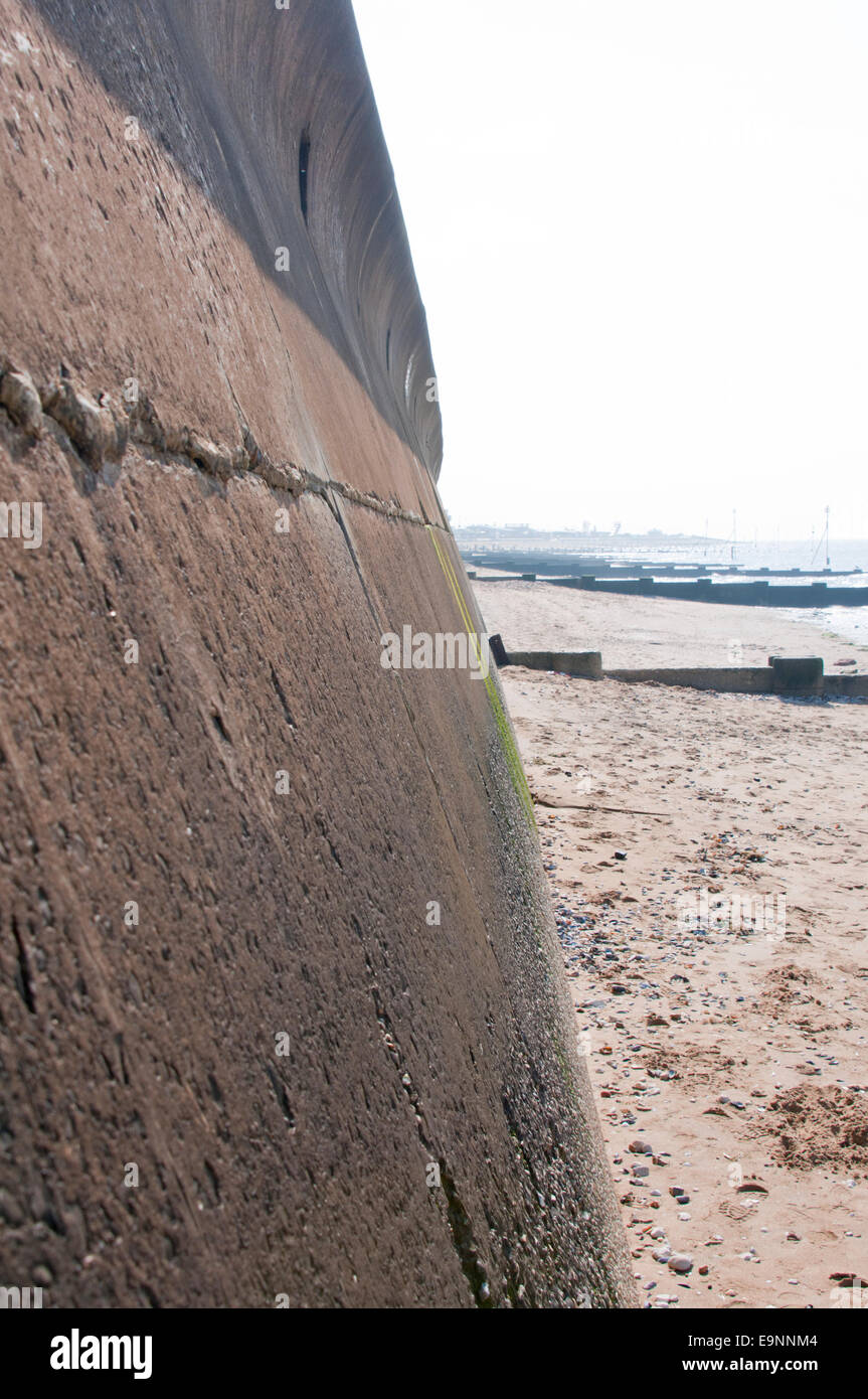 Concrete groynes hi-res stock photography and images - Alamy