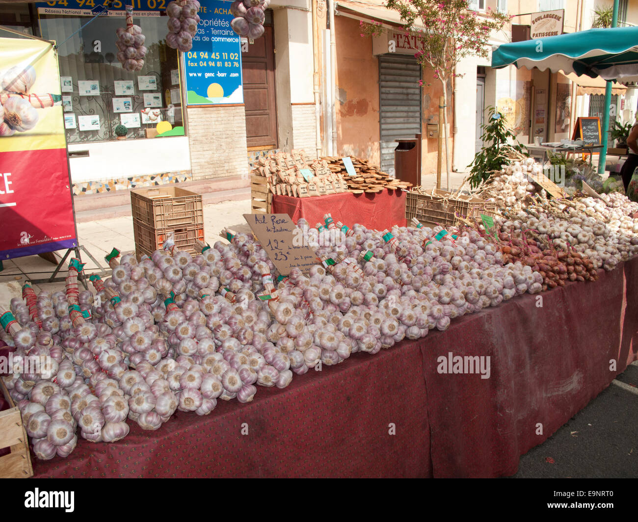 Garlic Stall in French Market Stock Photo - Alamy