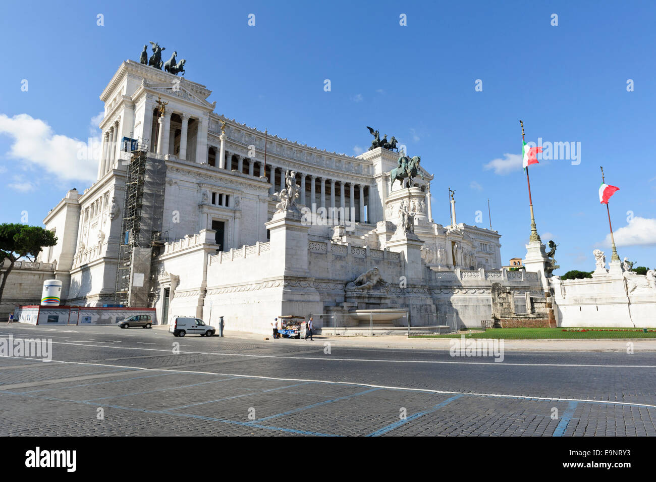 The iconic Victor Emmanuel II white building with historical statues in ...