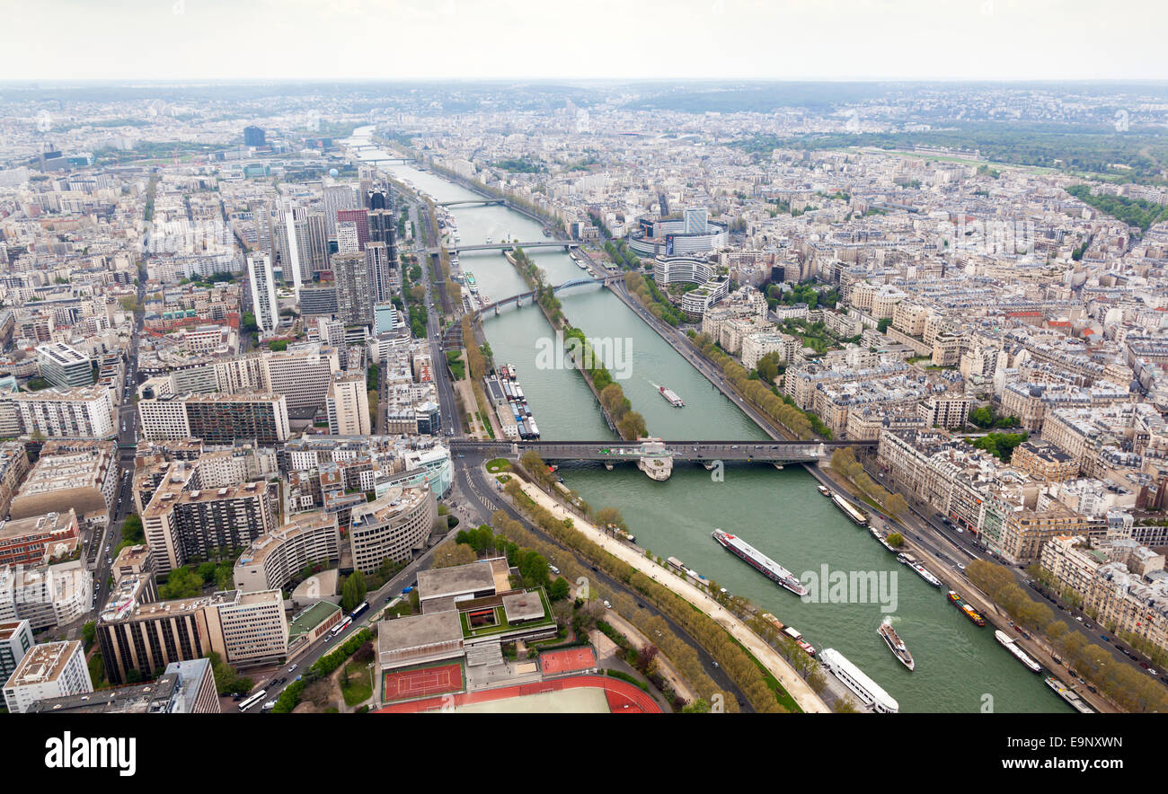 Aerial view of Paris from the Eiffel tower Stock Photo - Alamy