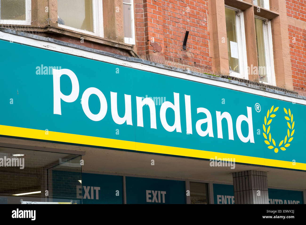 Poundland shop sign hi-res stock photography and images - Alamy