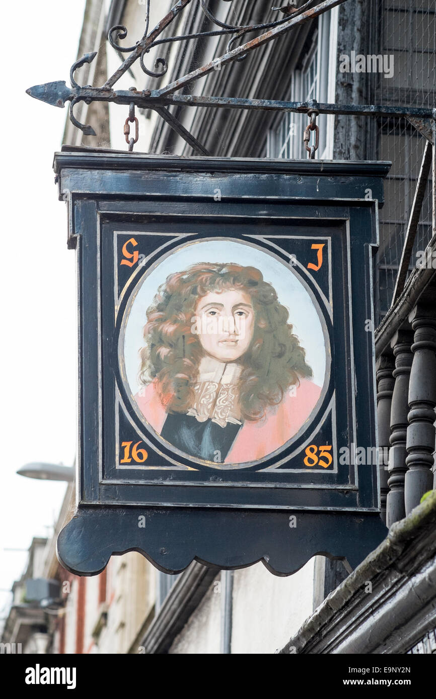 Judge jeffreys hi-res stock photography and images - Alamy