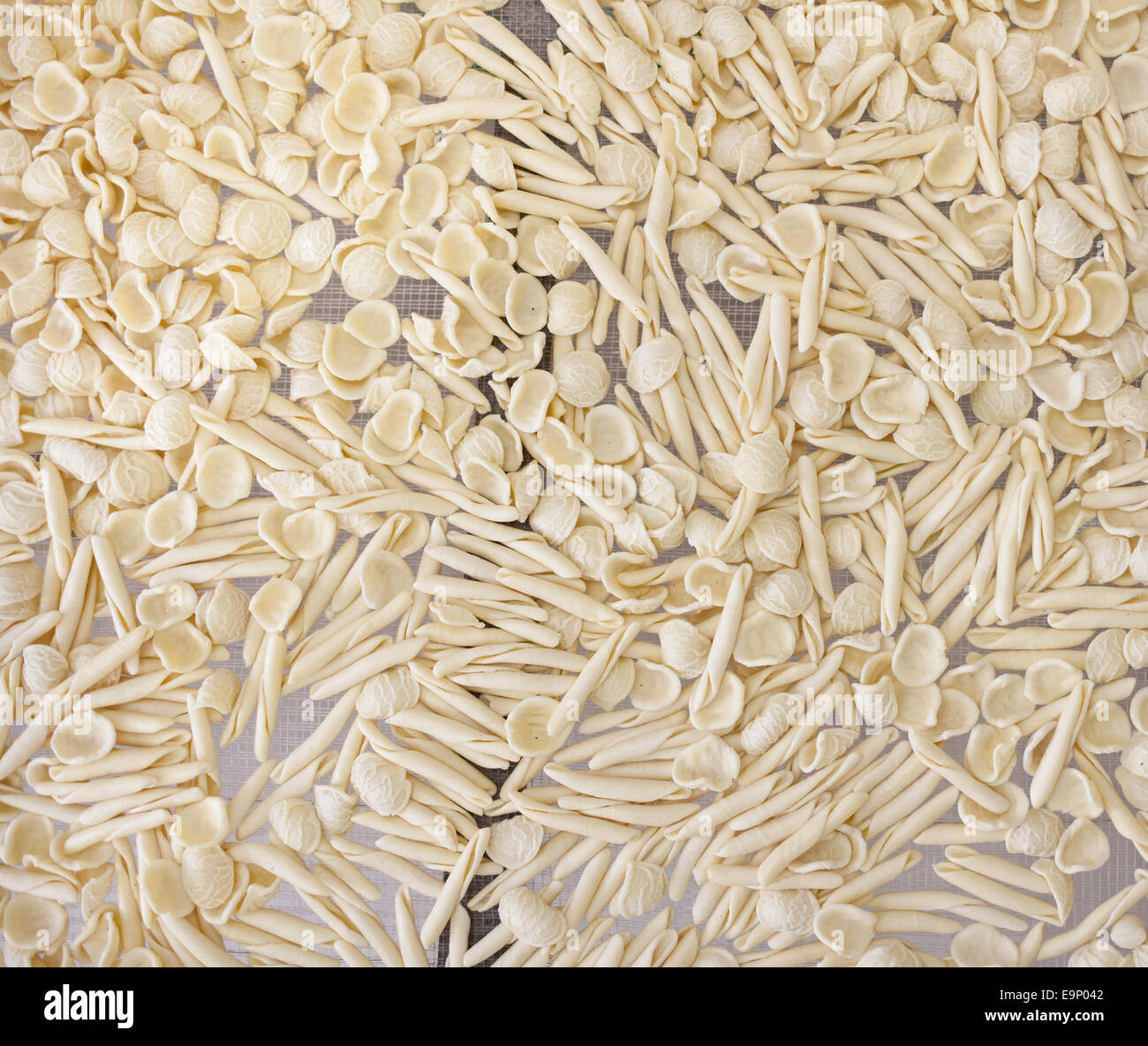 Orecchiette pasta puglia hi-res stock photography and images - Alamy