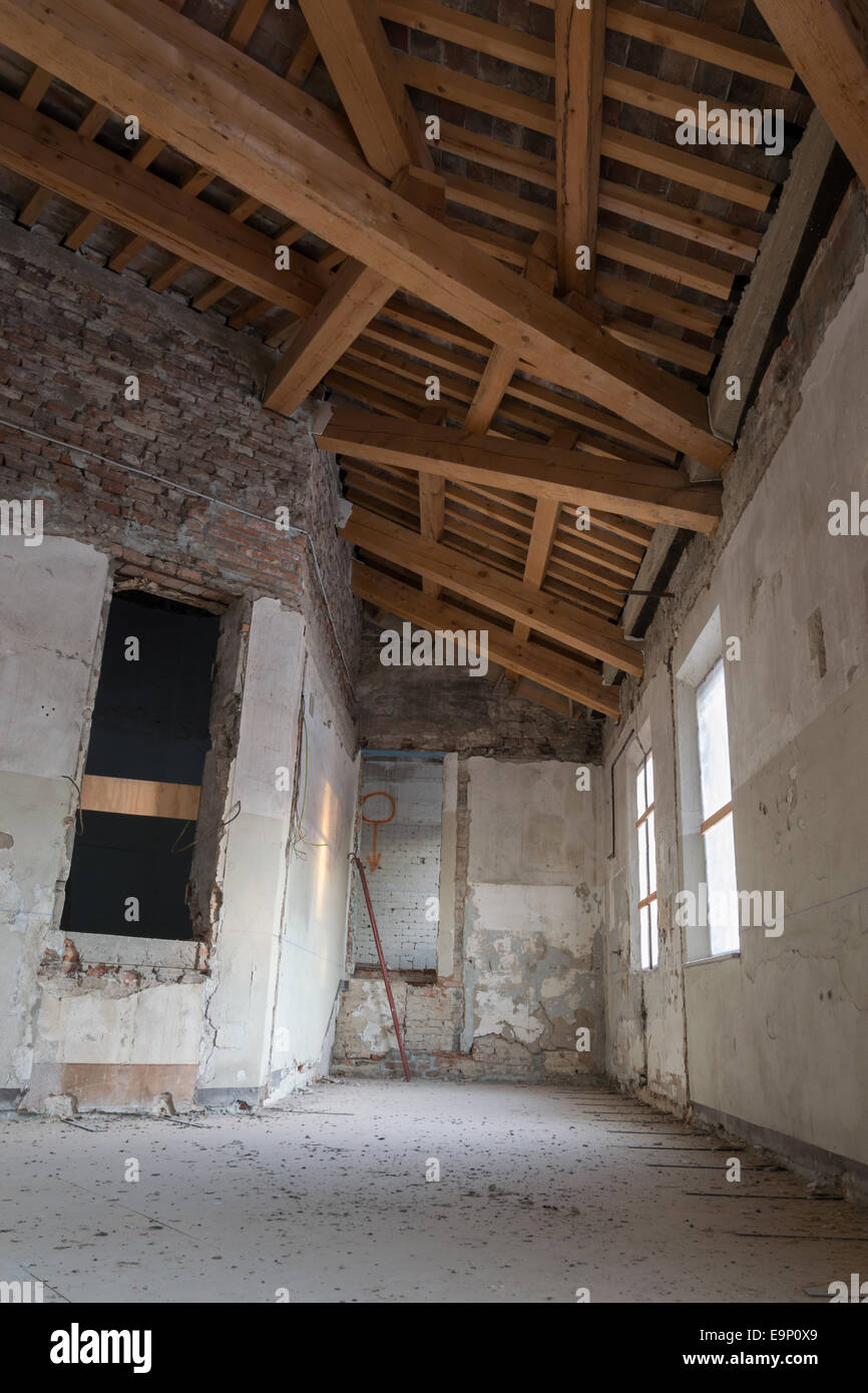 Interiors of an abandoned madhouse in the downtown Stock Photo - Alamy
