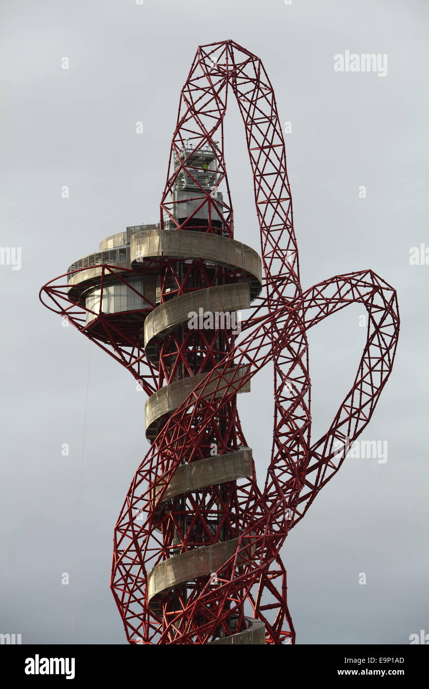 Abseiling from the Arcelor Mittal Orbit the UK's tallest sculpture in ...