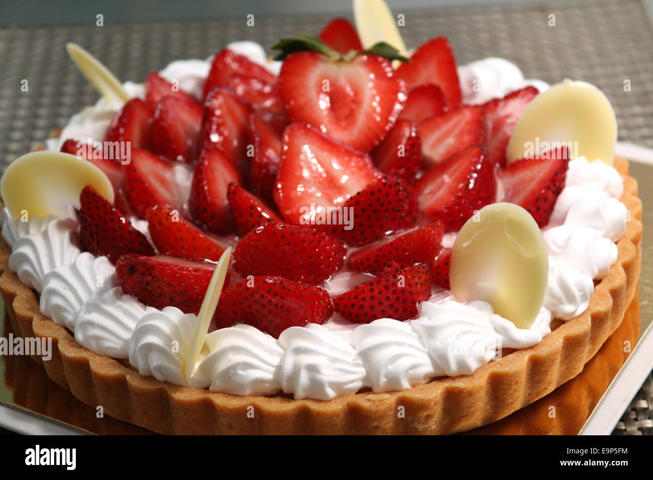 Homemade strawberry tart hi-res stock photography and images - Alamy