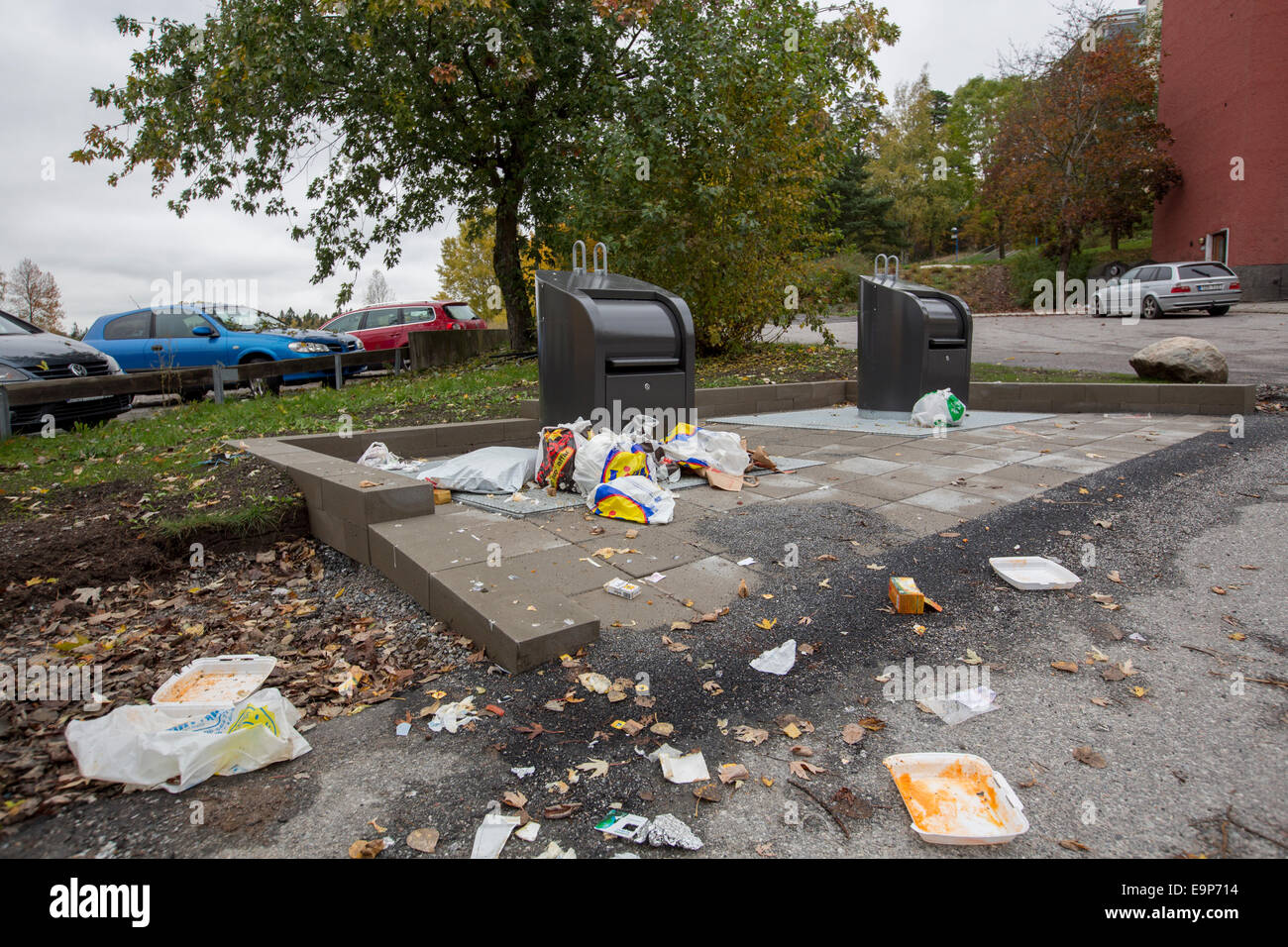 Use me dustbin hi-res stock photography and images - Alamy