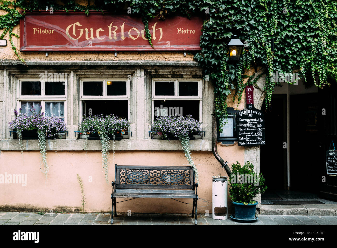 Traditional german restaurant hi-res stock photography and images - Alamy