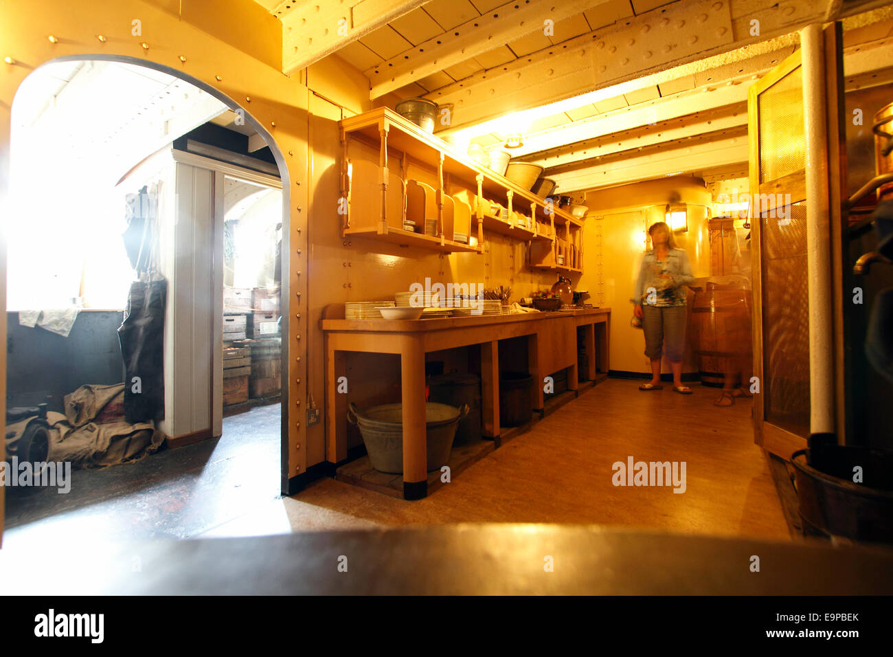 Ship kitchen hi-res stock photography and images - Alamy