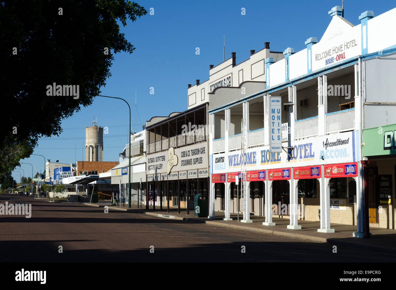 Hotel and shops, Eagle Street, Longreach, Queensland, Australia Stock ...
