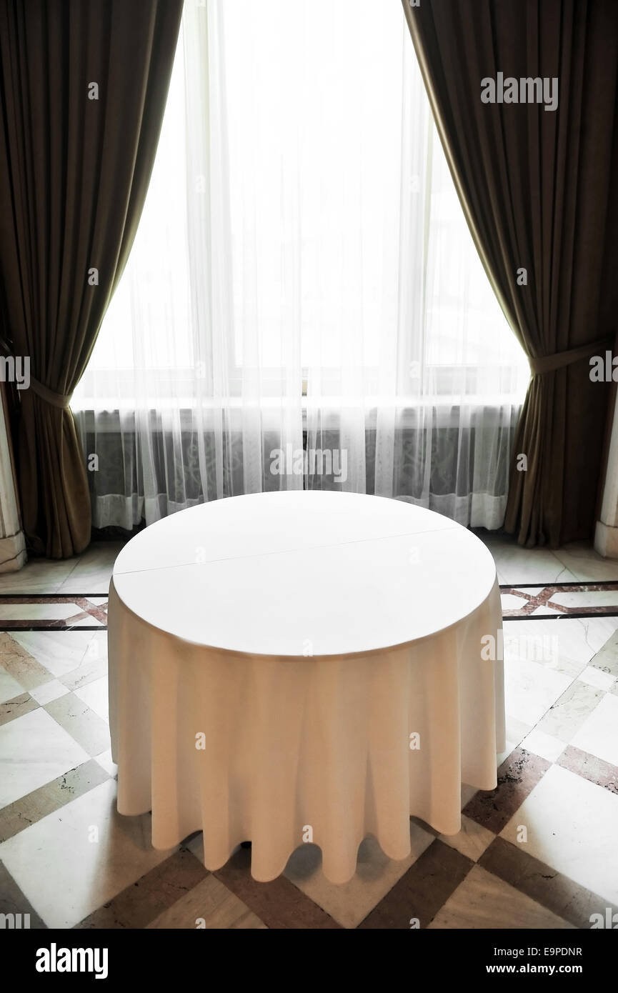 Empty party room hi-res stock photography and images - Alamy