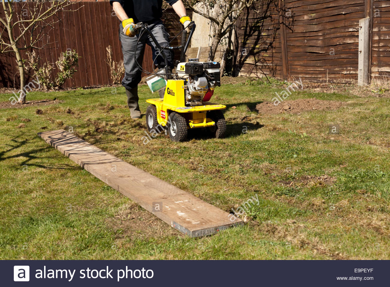 Removing Turf Stock Photos & Removing Turf Stock Images - Alamy