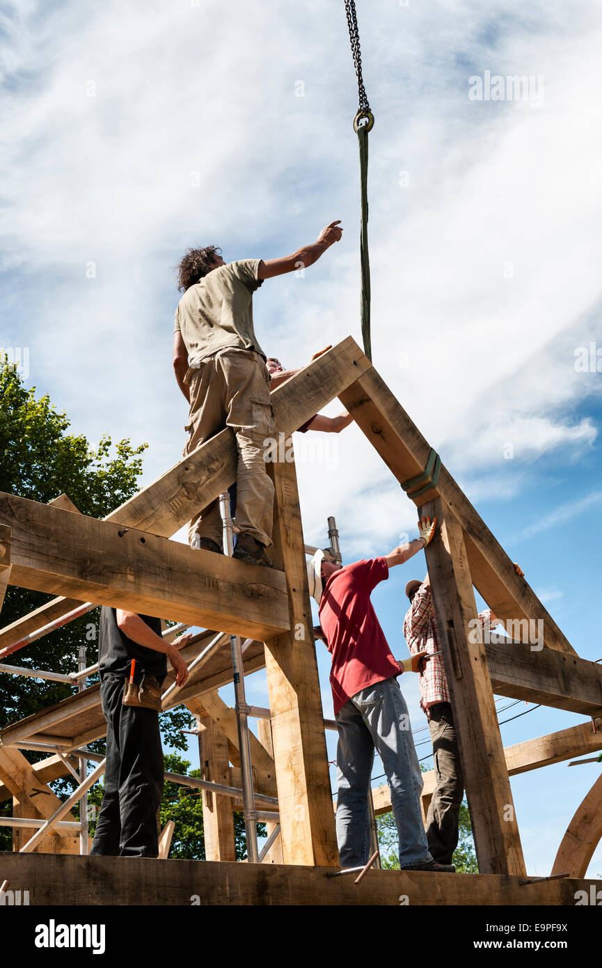 Oak beam frame building hi-res stock photography and images - Alamy
