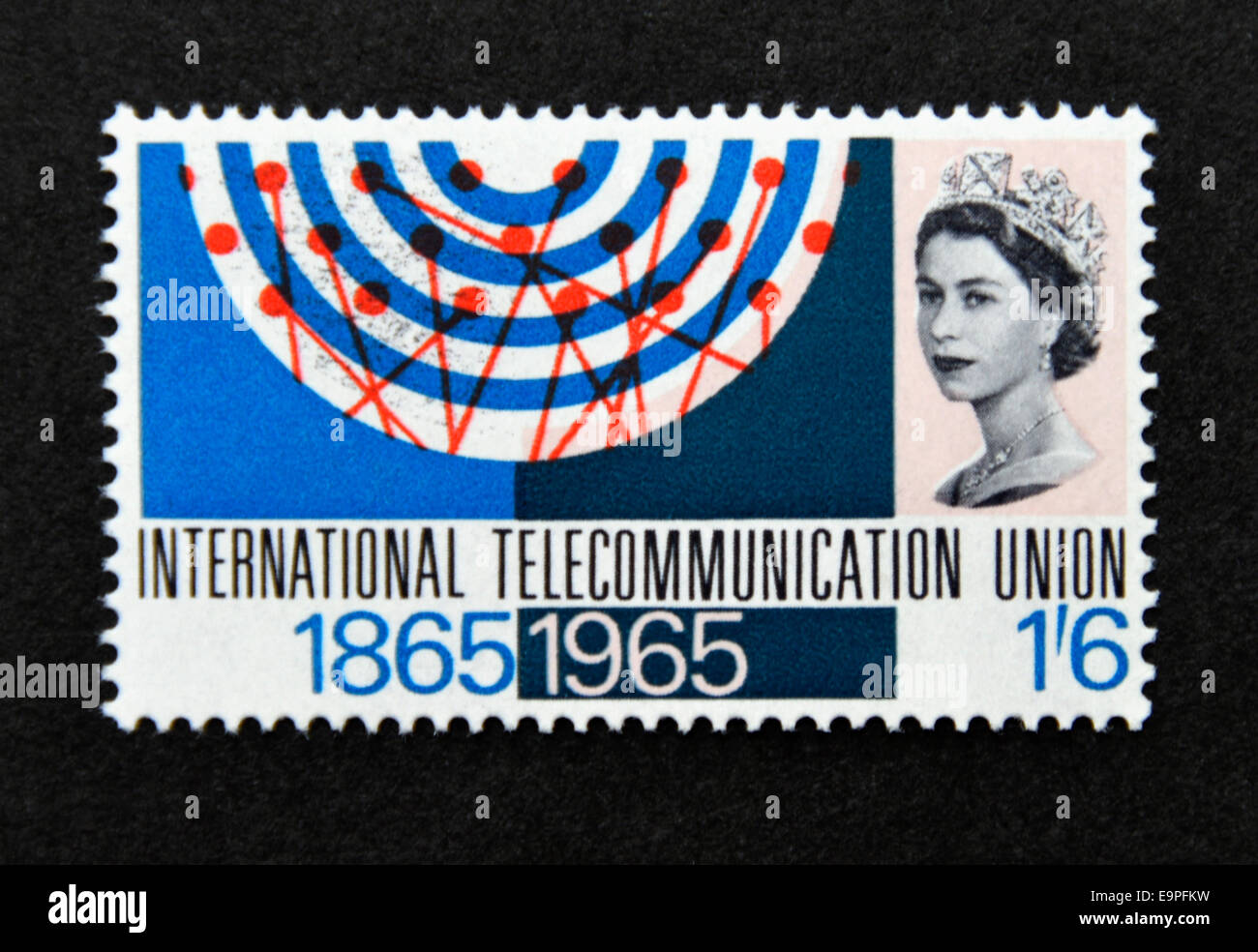 Postage stamp. Great Britain. Queen Elizabeth II. International ...